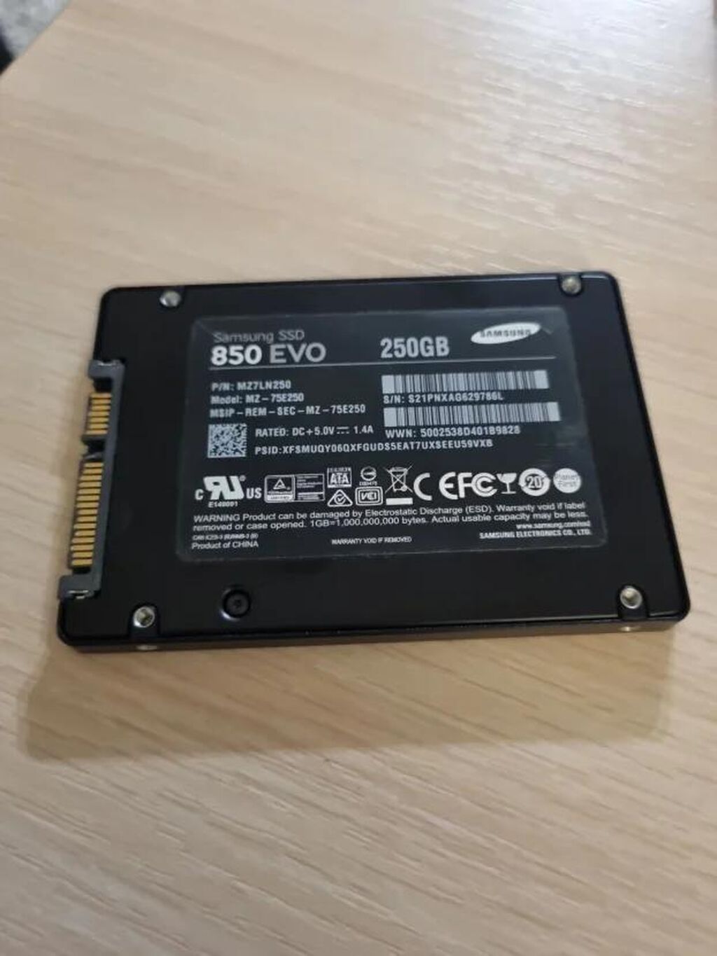 SSD Disk Samsung 850 EVO 250GB SATA III. Ispravan, zdrav 100%