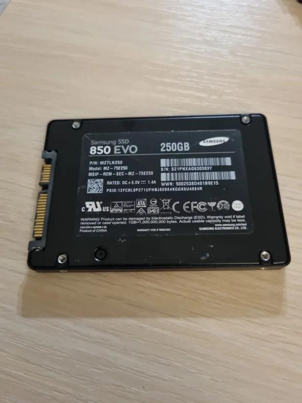 SSD Disk Samsung 850 EVO 250GB SATA III. Ispravan, zdrav 100%