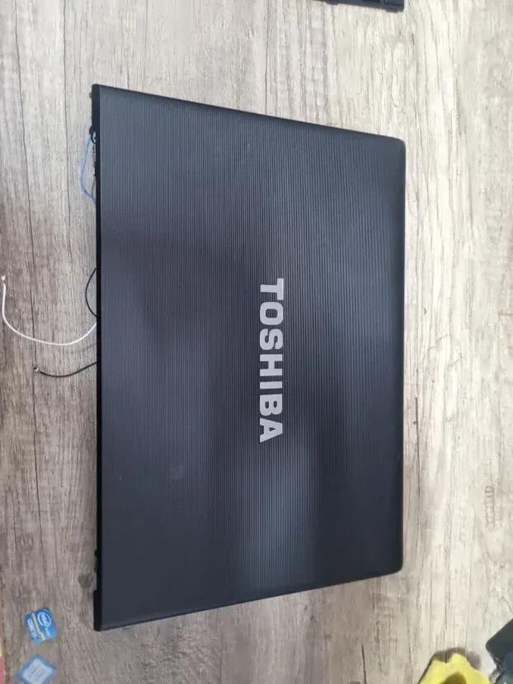 Gornje kuciste za Toshiba Tecra R940. ✨ Ispravno