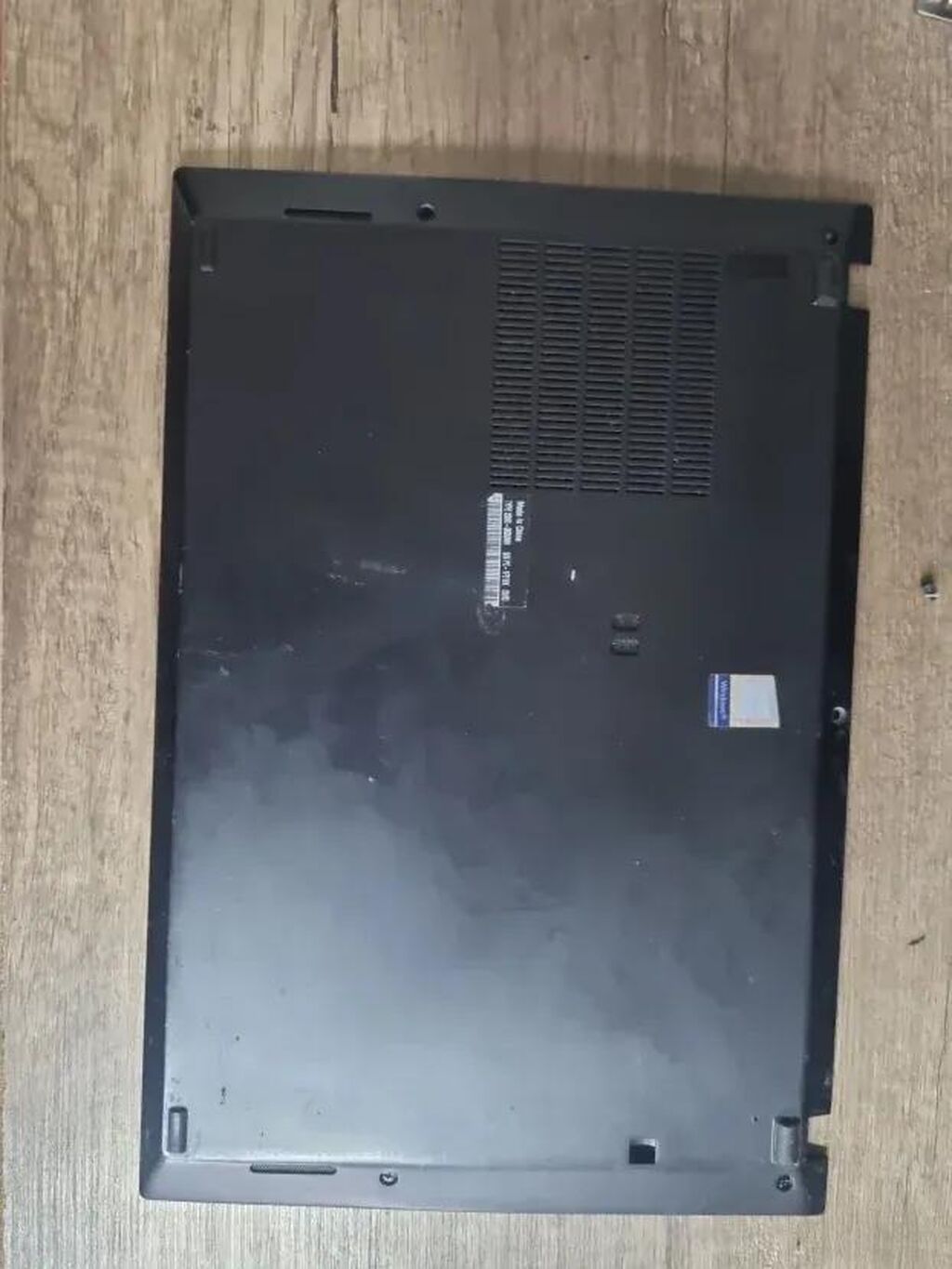 Donje kuciste za Lenovo ThinkPad T490S. ✨ Ispravno