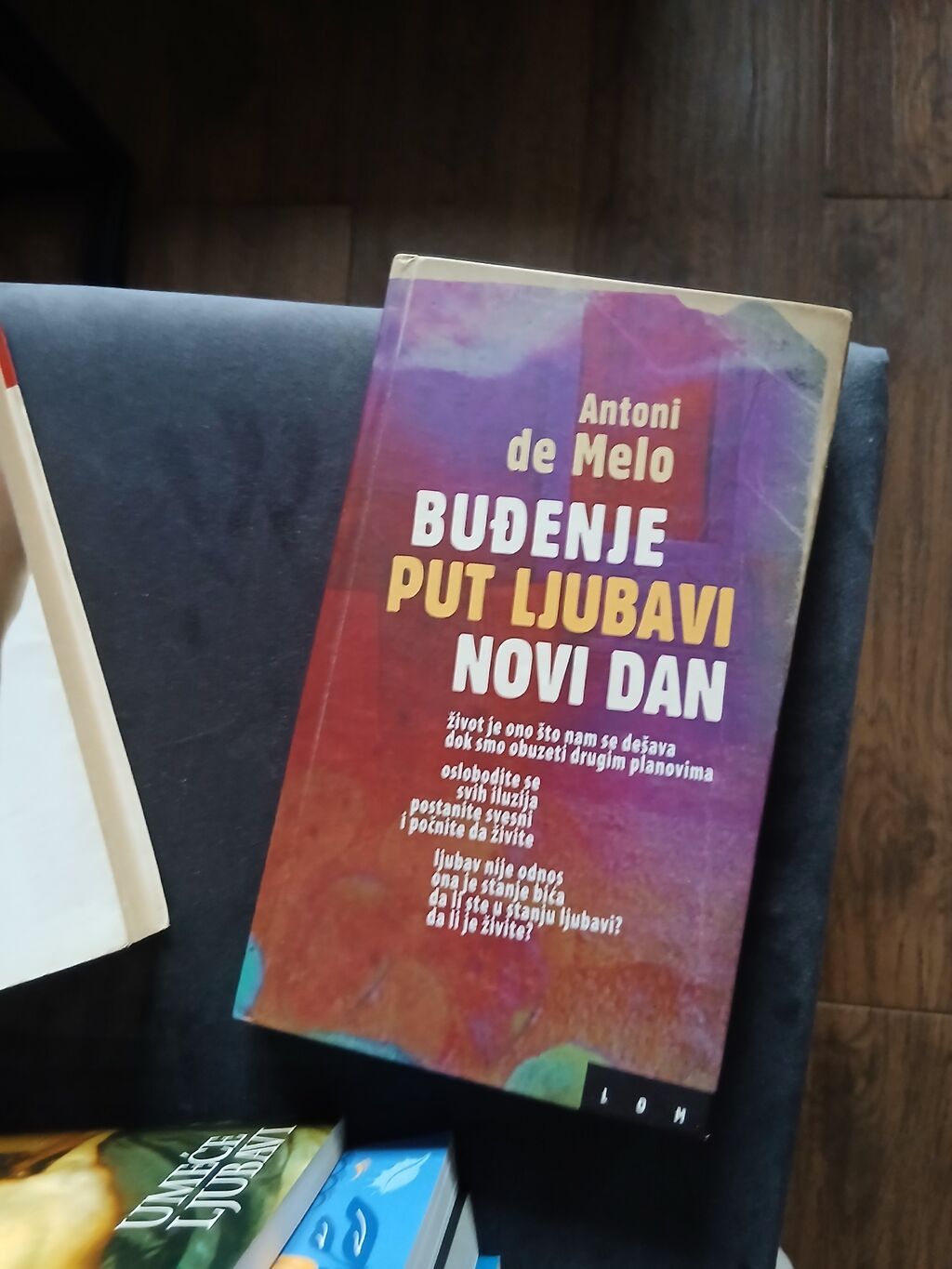 Kolekcija knjiga o ličnom razvoju, odnosima i produktivnosti – razni