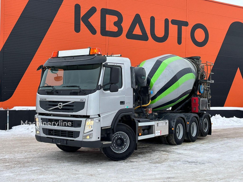 Volvo FM 370 8x4*4 KART 9 m3 / CHUTE KART 9 m kamion s mešalicom za beton