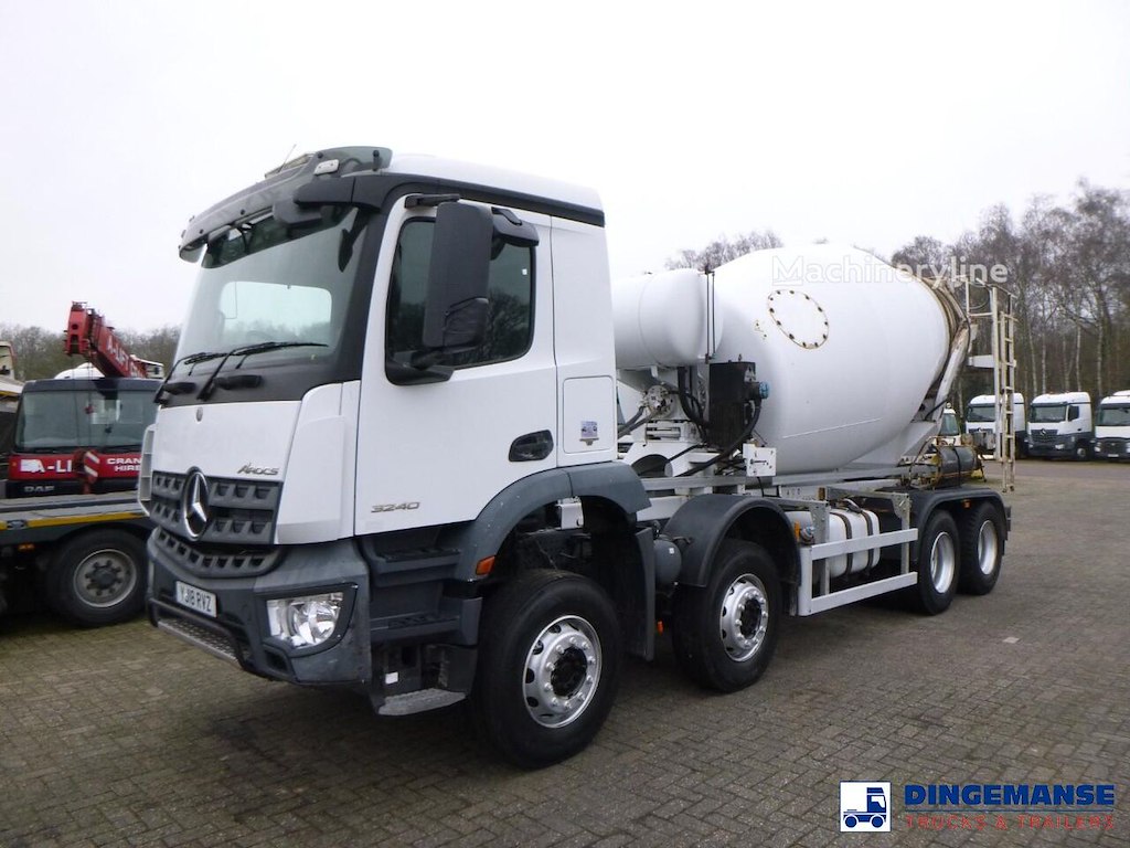 Mercedes-Benz Arocs 3240 8x4 RHD Schwing mixer kamion s mešalicom za beton