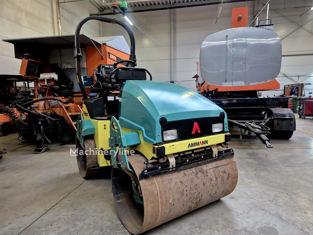 Ammann ARX 26 mali valjak
