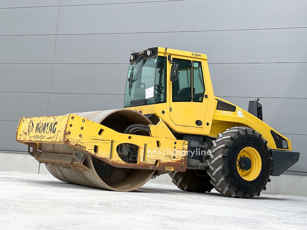 BOMAG BW 216 DH-4i valjak za asfalt