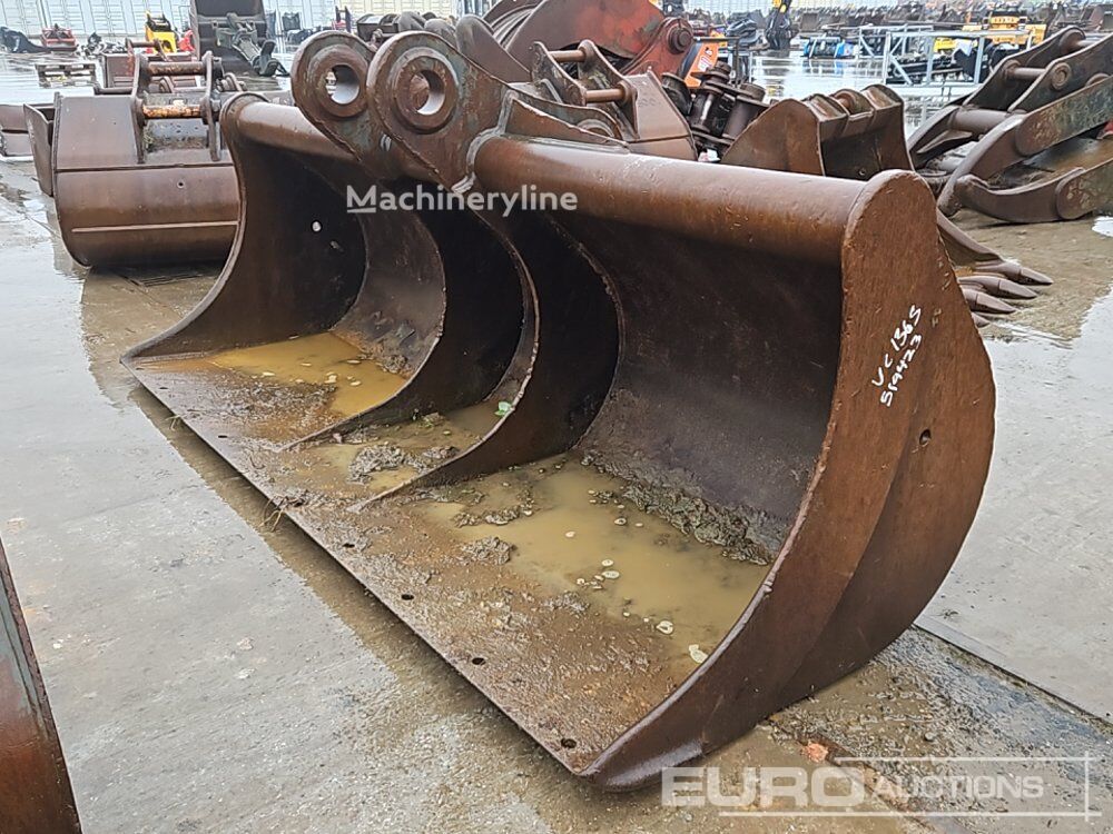 Prodaje se 106" Ditching Bucket 90mm Pin to suit 30 Ton Excavator kašiku za bager na aukciji