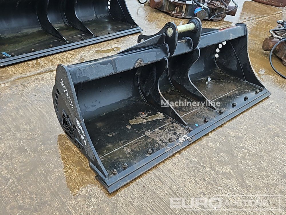 Prodaje se Rhinox 72" Ditching Bucket 50mm Pin to suit 6-8 Ton Excavator sejalnu kašiku na aukciji