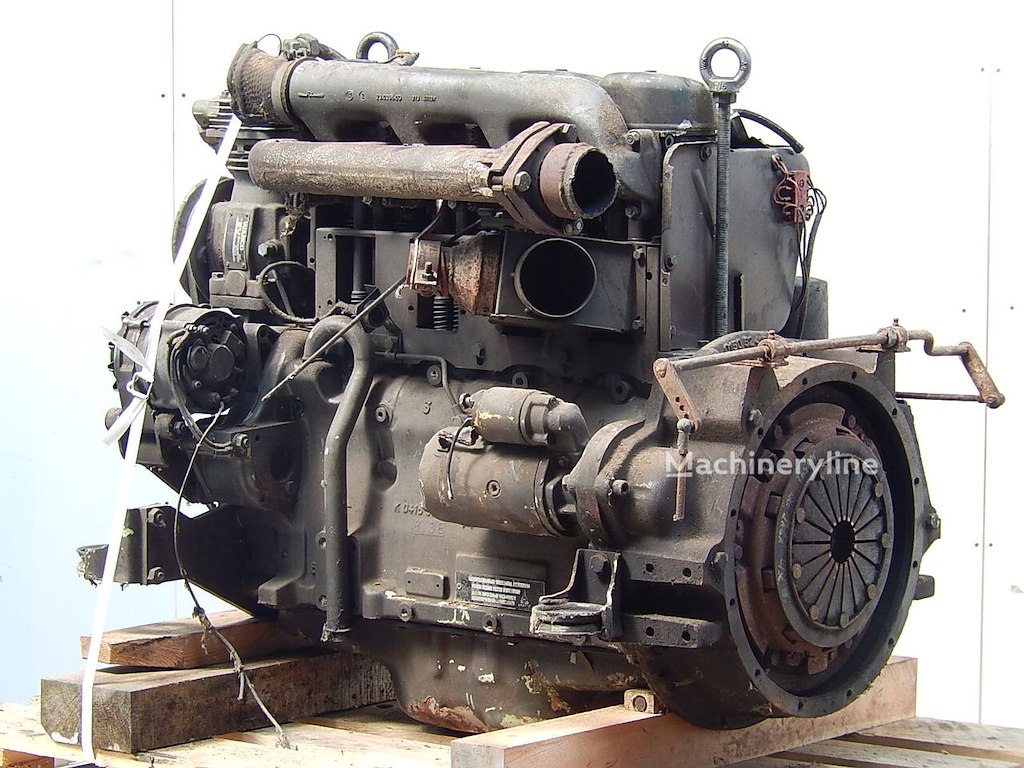 Motor za Deutz F4L912 4 cilindri second-hand građevinske mašine