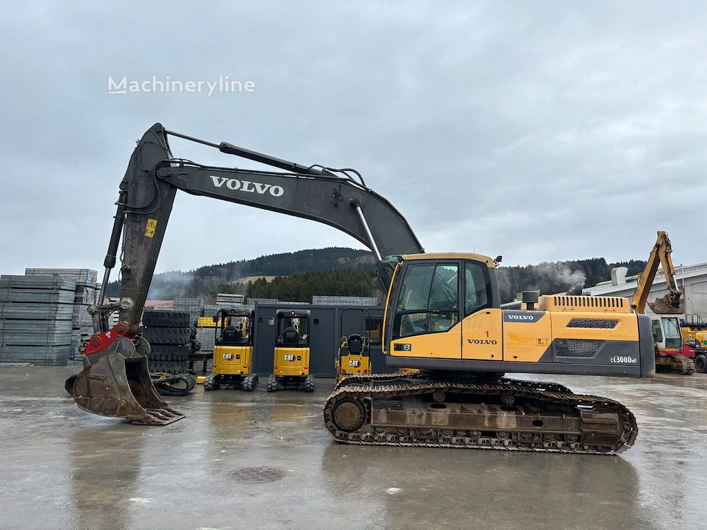 Volvo EC300DNL bager guseničar