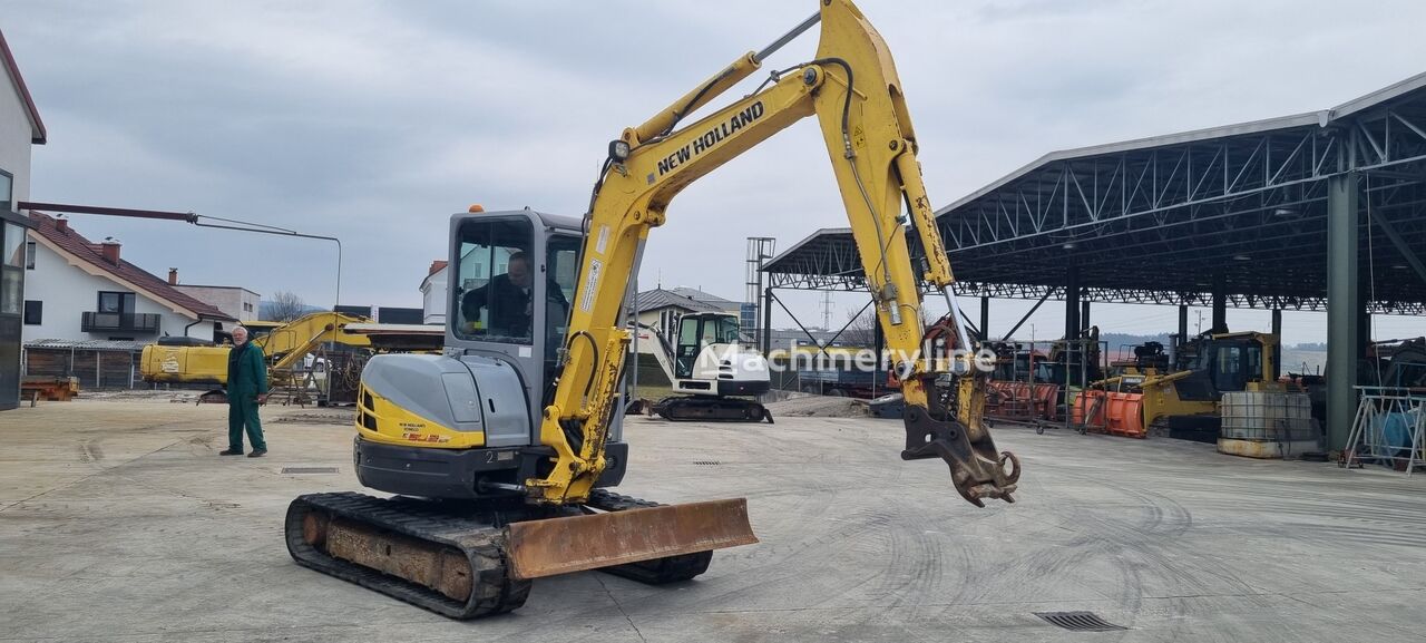 New Holland E 50 2C mini bager