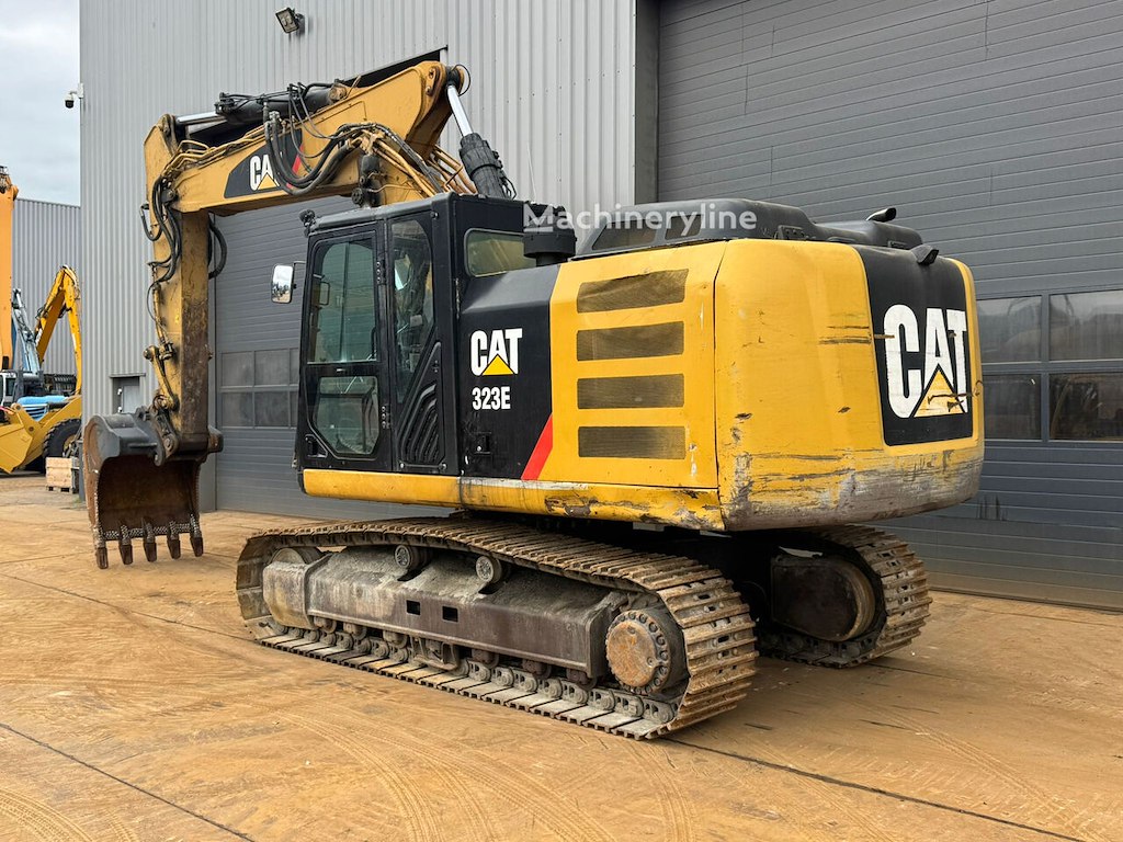 Caterpillar 323E bager guseničar
