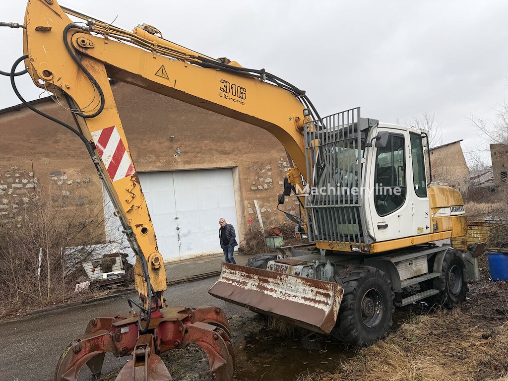 Liebherr A316 bager točkaš
