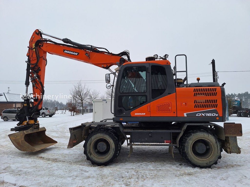 Doosan DX160W-5 bager točkaš
