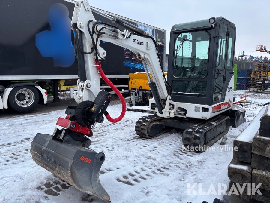 Prodaje se Bobcat 325D mini bager na aukciji