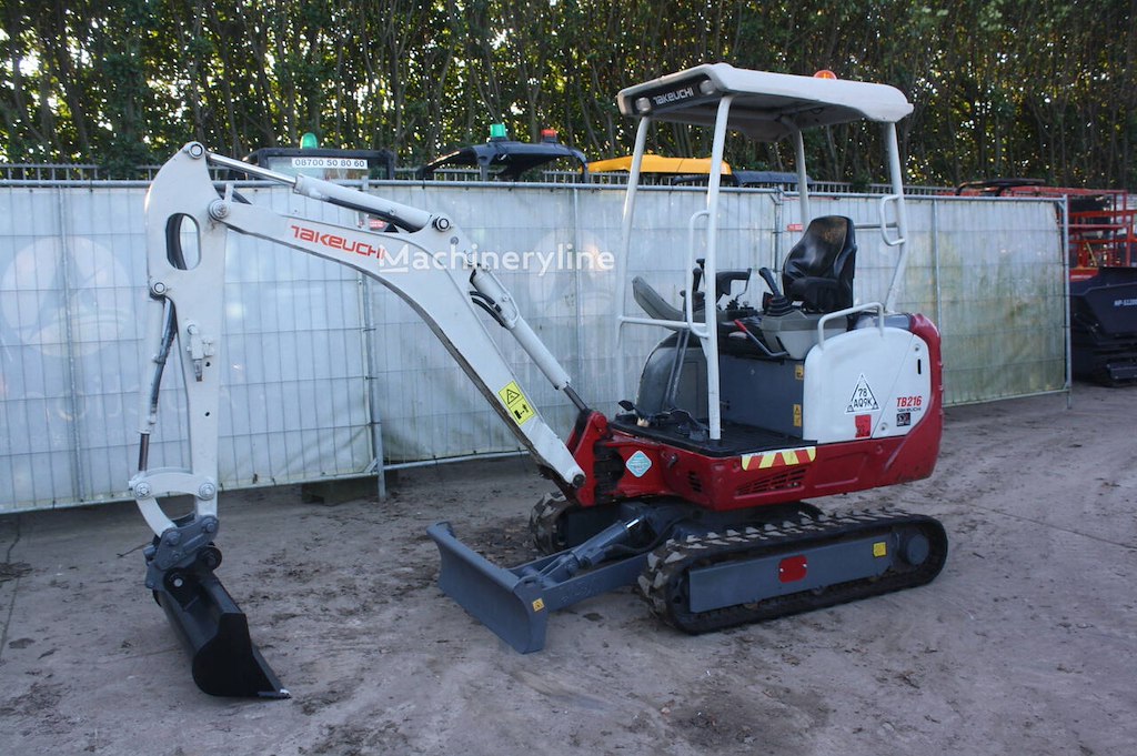Prodaje se Takeuchi TB216 mini bager na aukciji