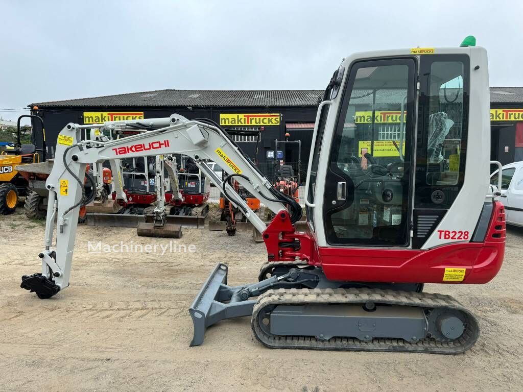 Takeuchi TB228 mini bager