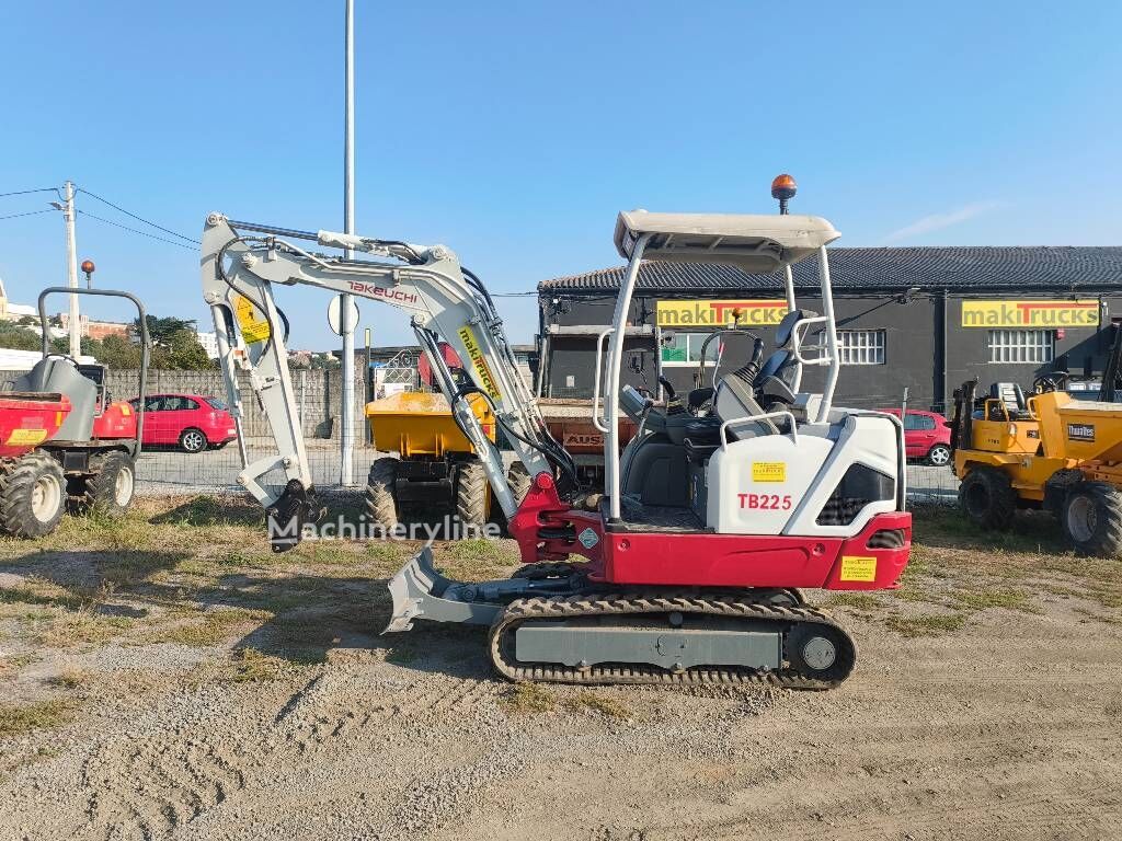 Takeuchi TB 225 mini bager