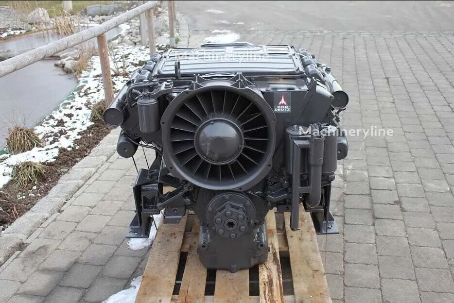 Second-Hand KHD motor za Deutz F6L413V građevinske mašine