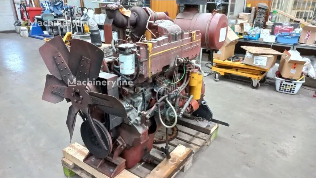 Komatsu SA6D125-1 motor za bagera