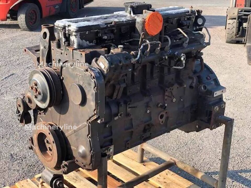 Motor za Komatsu SAA6D114E-11 građevinske mašine