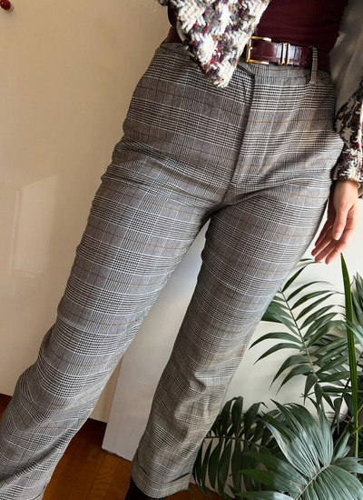 Zara poslovne pantalone