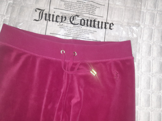 Juicy Couture bordo pliš donji deo trenerke%