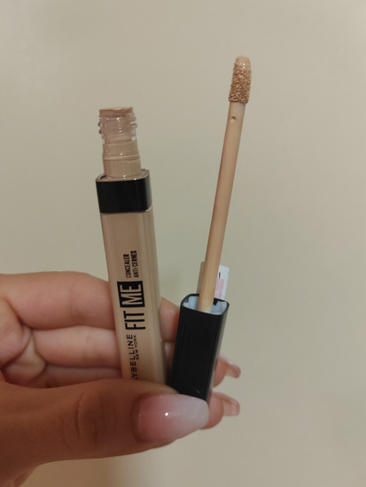 MAYBELLINE fit me korektor 20
