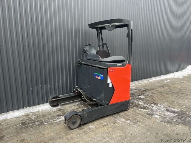Reach truck
Linde R14-01