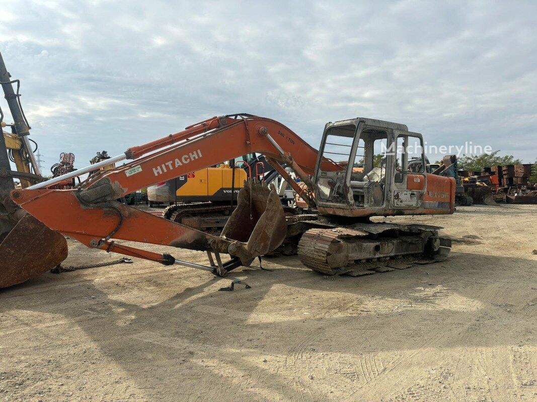 Hitachi EX 150(FOR PARTS) bager guseničar