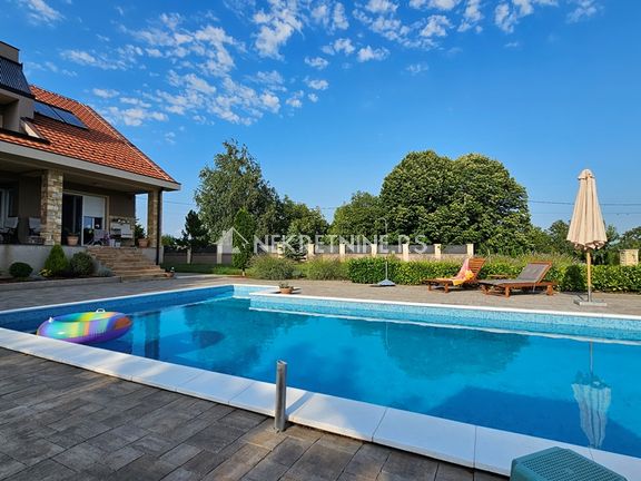 LUKSUZNA VILA, PRIVATNI SPA, BAZEN, 426M2