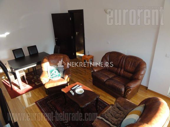 #25694, Izdavanje, Stan, SENJAK, 700 EUR