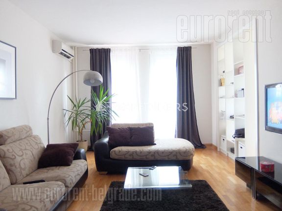 #40147, Izdavanje, Stan, BELVILLE, 900 EUR