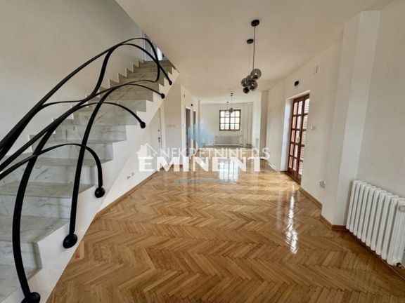 Zvezdara, Severni bulevar, Pante Srećkovića, 4.0, 130m2, 1500 EUR