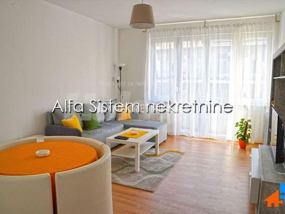 Stari grad, Trg Republike, 2.0 stan, 43m2, 650 EUR, ID 41895