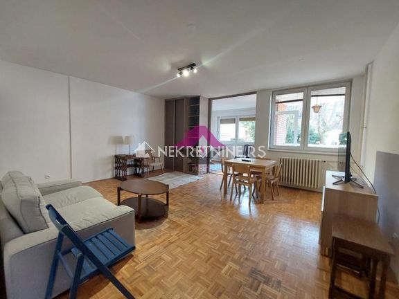 Vojvode Stepe, 2.5, 66m2 (dve lođe), renoviran ID#1582
