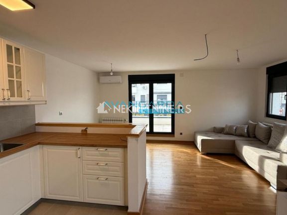 Novi Beograd, Ledine, Vojvođanska, 4.0 stan, 90m2, 700 EUR