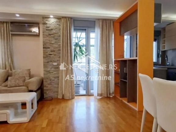 Čukarica, Banovo brdo, 2.5 stan, 68m2, 1200 EUR