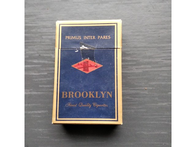 BROOKLYN, prazna kutija
