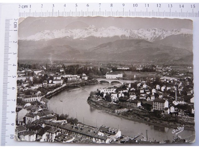 Grenoble - La Tronche - I`Ile Verte - l`Isère et les Al