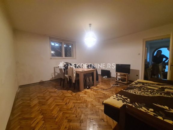 DOSITEJEVA | CENTAR BEOGRADA - DORĆOL | 67m² | TROSOBAN | SUTEREN