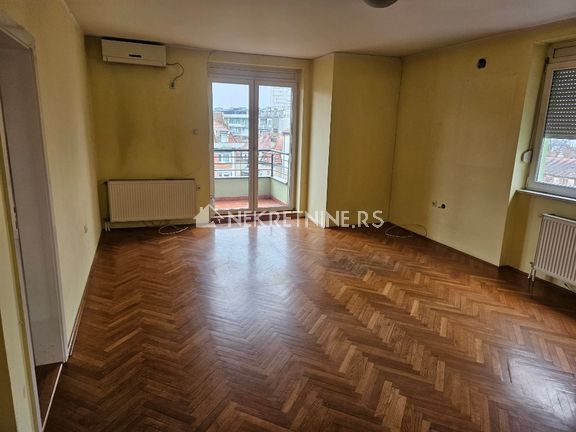 Novi Sad, ul.Vojvođanskih brigada, 115m2, duplex, 295.000 Eura