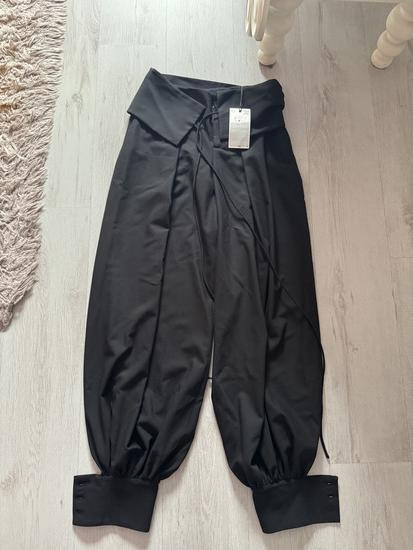 Zara pantalone