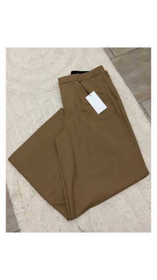 Zara karamel pantalone <3 fiksno (4% vuna)