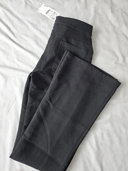 Nove Zara pantalone zvonarice XS vel