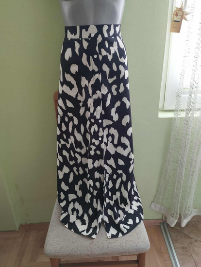 Nova maxi suknja,velicina 48-50 ili 3 XL