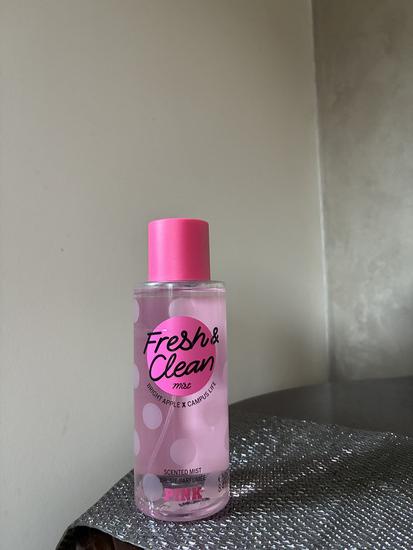 Victoria's Secret Pink Fresh & Clean