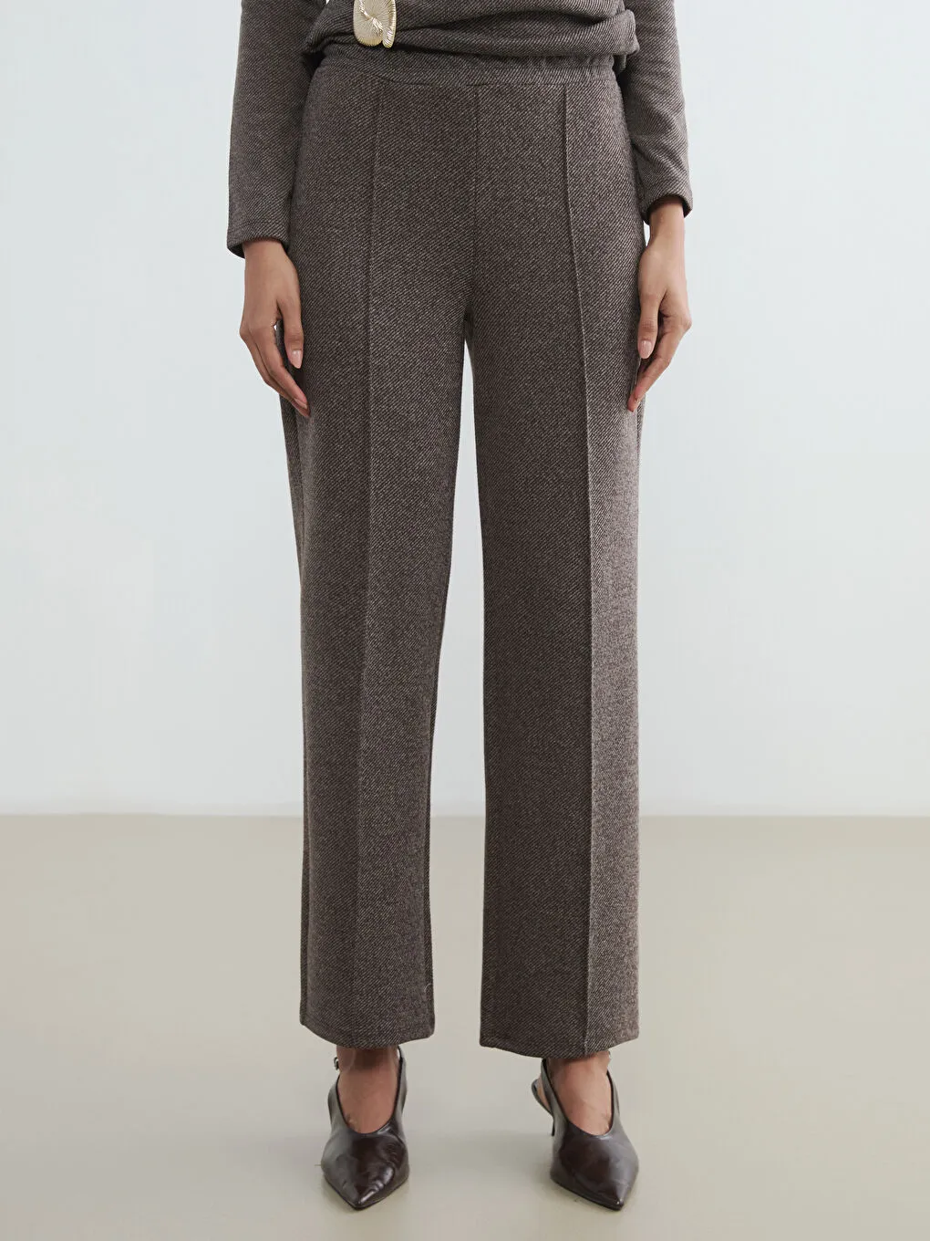 LCWAIKIKI Classic Ženske Pantalone Širokog Kroja Sa Uzorkom I Plisiranjem