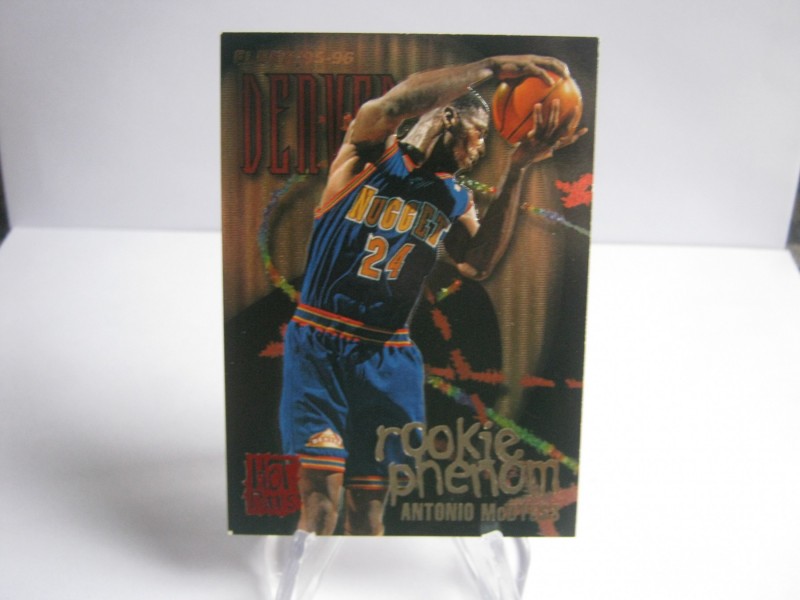 FLLER-SKYBOX 1996 ROOKIE PHENOM ANTONIO McDYESS