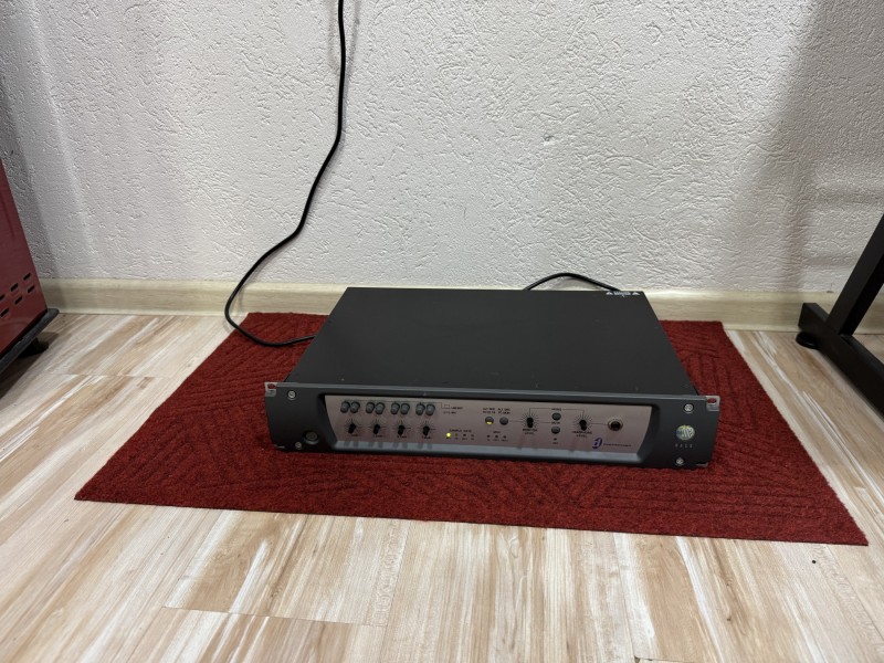 Digidesign Digi 002 Rack- profesionalni audio interfejs
