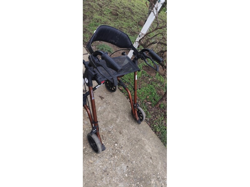 Invalidsko pomagalo – hodalica sa točkićima DIETZ